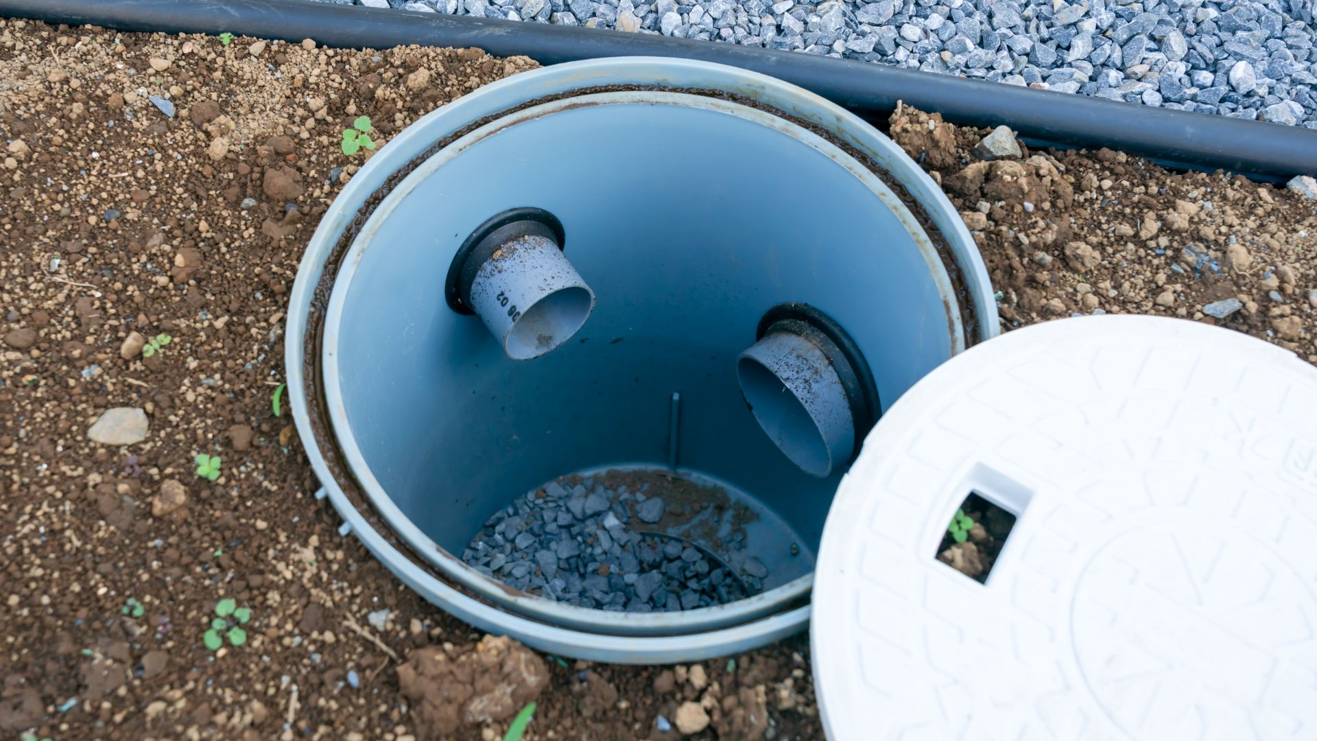6 Landscaping Drainage Systems to Save a Soggy Yard - Dig'um Dirtworks